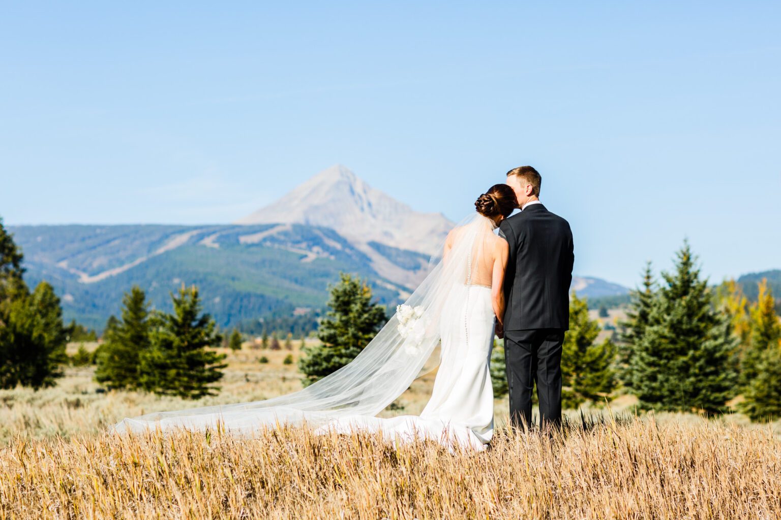 Bozeman Montana wedding and elopement photographer